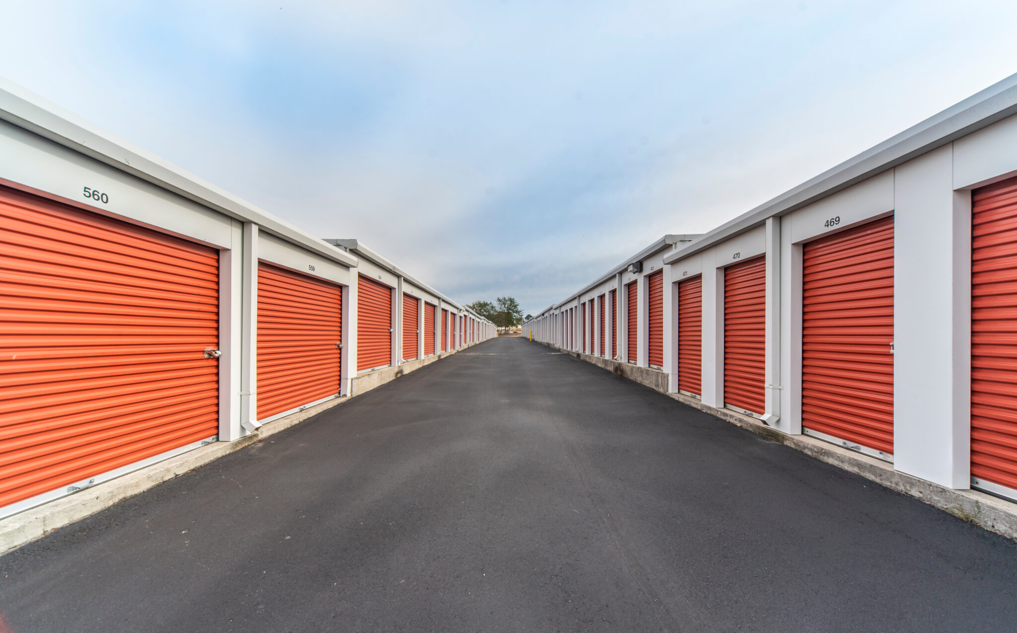 First Floor Storage vs Drive-Up Storage: Your Complete Guide to Ground ...
